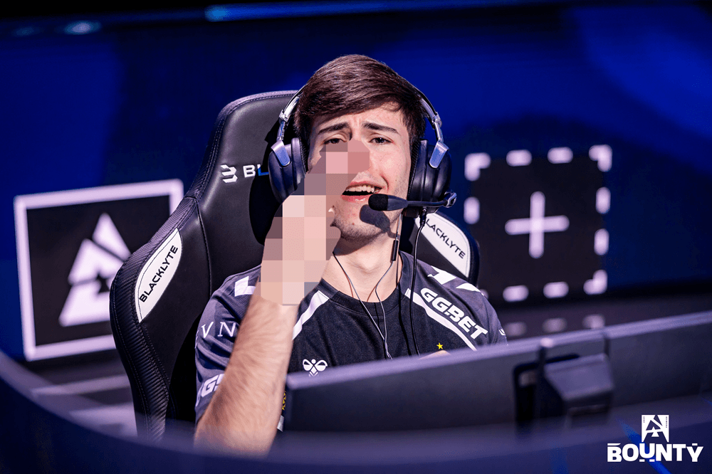 flameZ不雅手勢惹議，聲明撇清非針對Eternal Fire - TomorrowLAN Counter-Strike