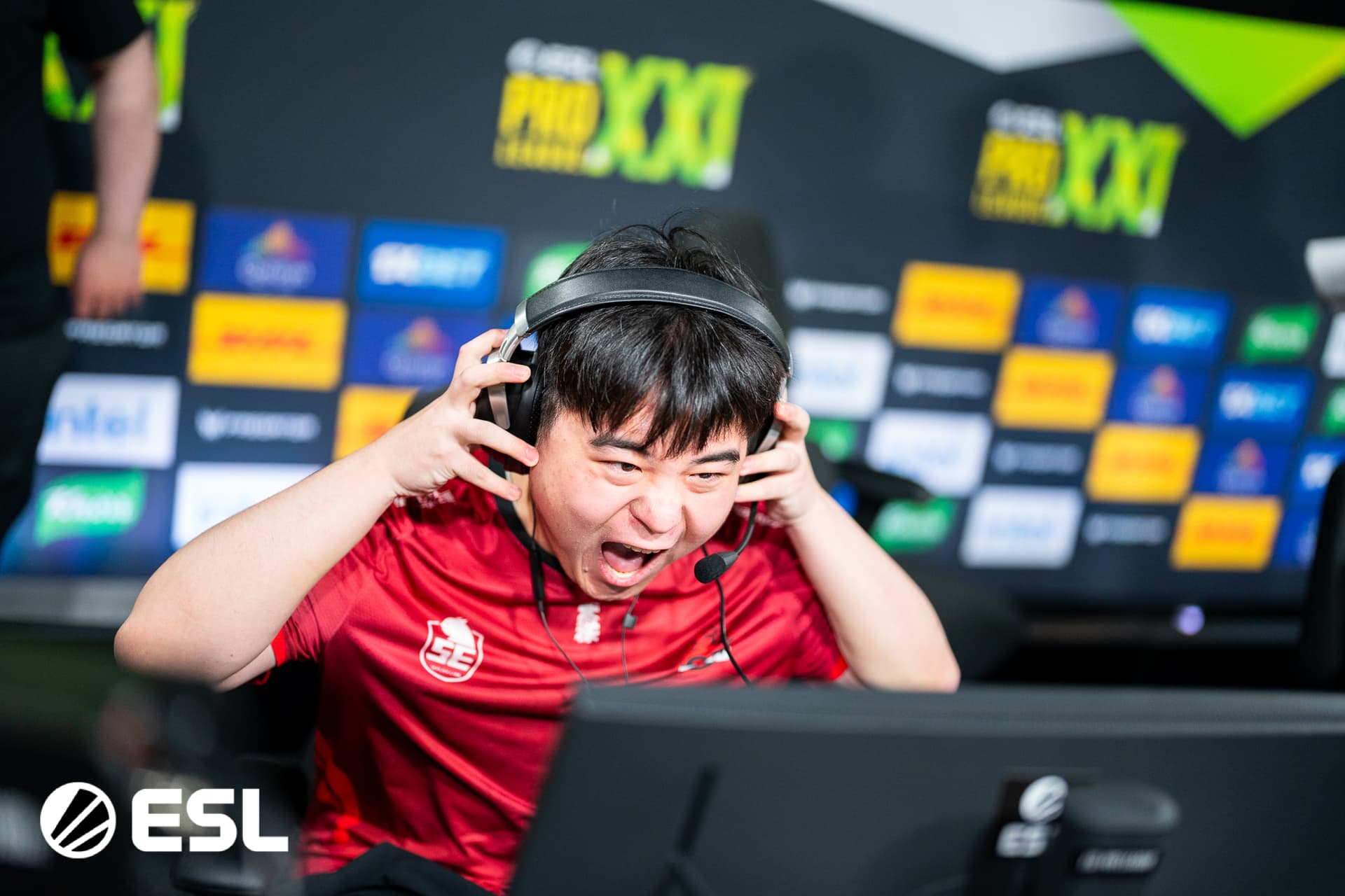 EPL S21：天祿險勝FlyQuest晉級，十六強瑞士輪明晚開打 - TomorrowLAN Counter-Strike