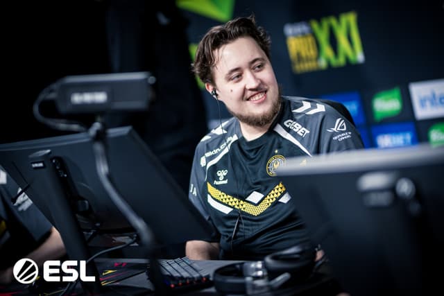 EPL S21：ZywOo生涯MVP數量即將超越s1mple？Vitality與MOUZ今晚總決賽見真章 - TomorrowLAN ...